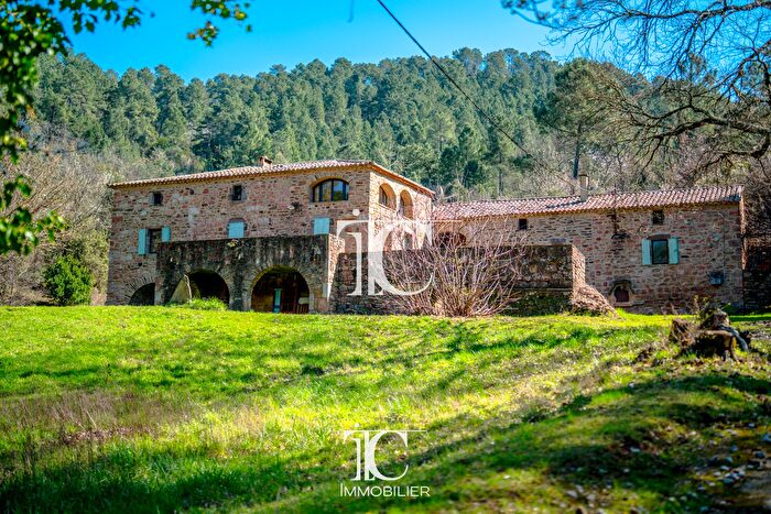Maison à vendre - Les Vans - 9 pièces - 7 chambres