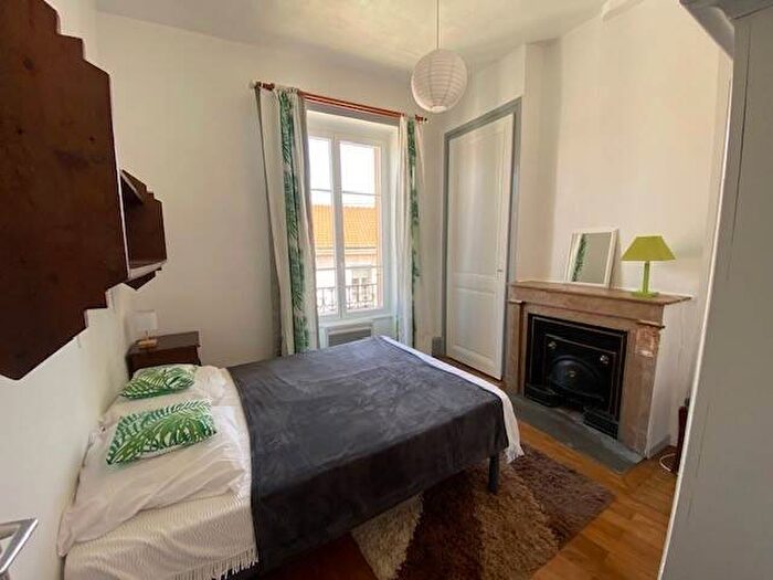 Appartement à louer - Guillotière, Lyon ème arrondissement - 2 pièces - 1 chambre