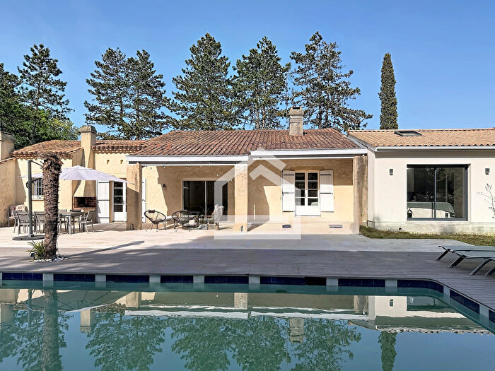 Maison 7 pièces à Saint-Aubin-de-Médoc, à vendre