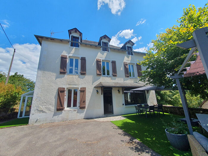 Gimel-les-Cascades - Maison 13 pièces à vendre