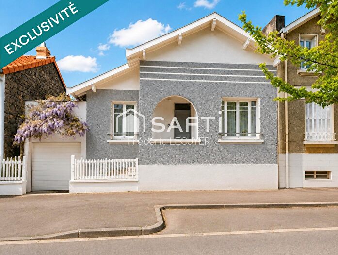 Clermont-Ferrand, Saint-Jacques : Maison 6 pièces à vendre