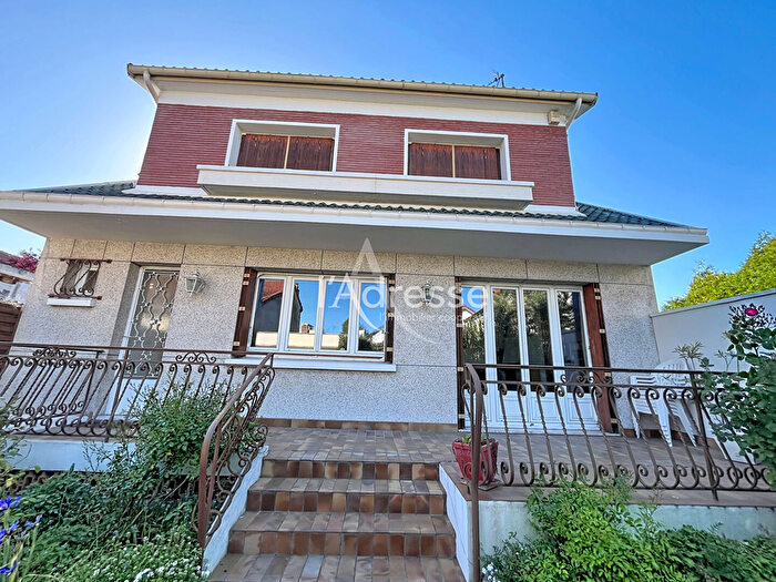 Maison 6 pièces à Bondy, Le Saule Blanc, à vendre