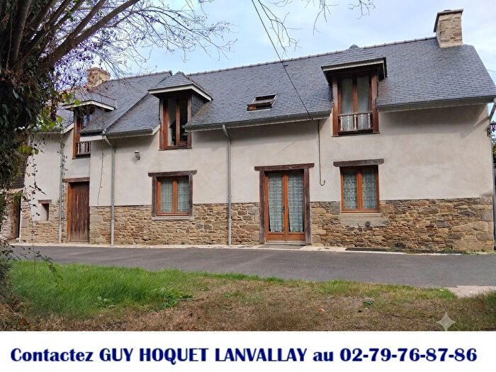 Maison 6 pièces à Plesder, à vendre