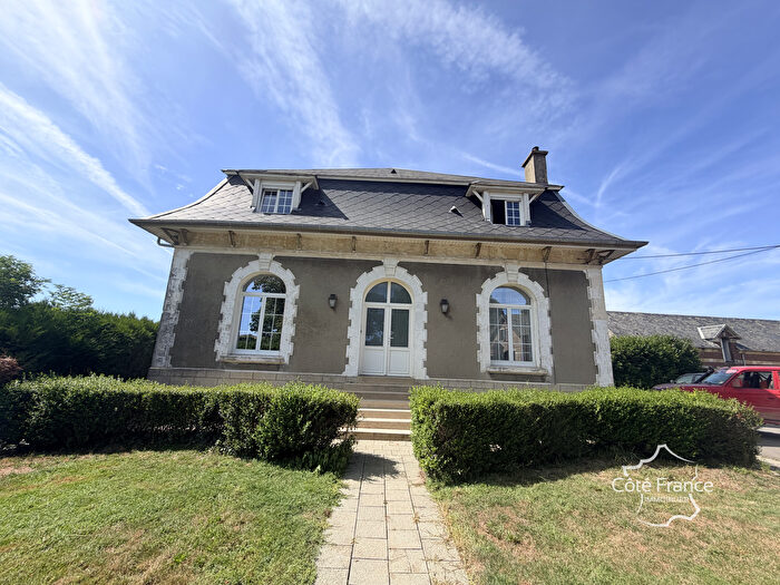 Maison 8 pièces à vendre à Templeux-le-Guérard