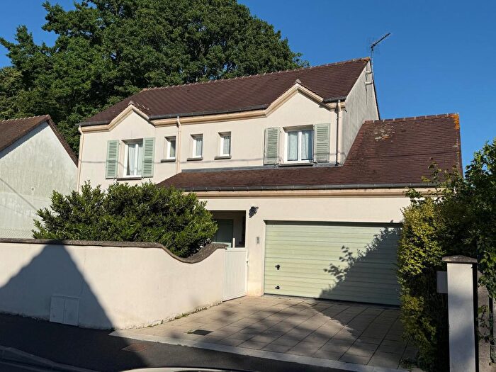 Maison 5 pièces à Roissy-en-Brie, Ascott, Verger, Avenir, à vendre