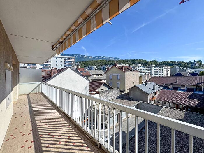 Appartement à vendre - Aix-les-Bains, Centre-ville - 4 pièces - 3 chambres