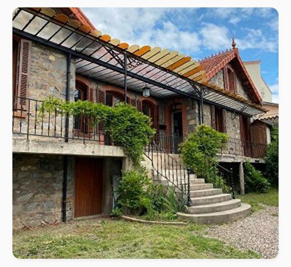 Maison à vendre - Chazelles-sur-Lyon - 6 pièces - 4 chambres