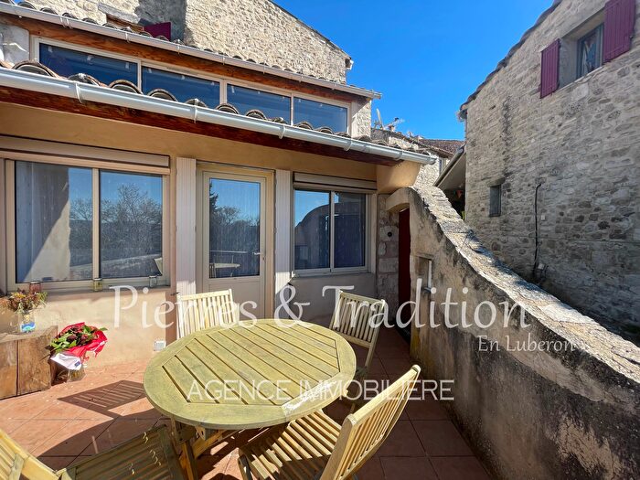 Appartement à louer - Reillanne - 3 pièces - 2 chambres