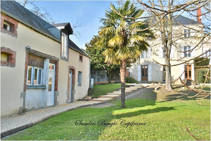 Maison à vendre - Laval, Les Pommeraies - 17 pièces - 7 chambres