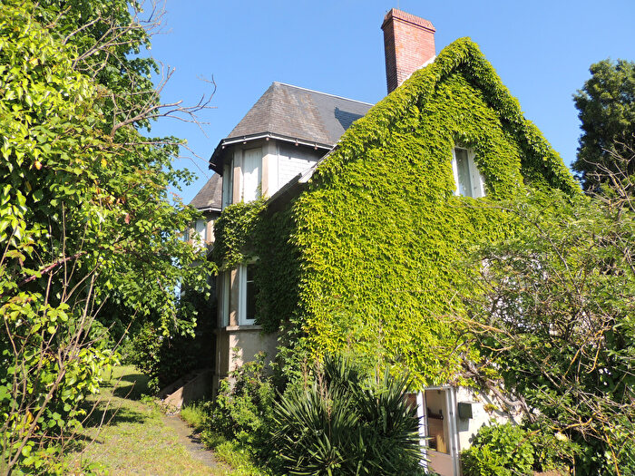 Maison à vendre - Les Essarts - 9 pièces - 4 chambres