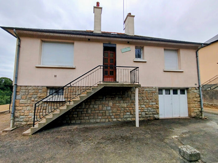 Maison 4 pièces à Fougères, Forairie, Cotterêts, à vendre