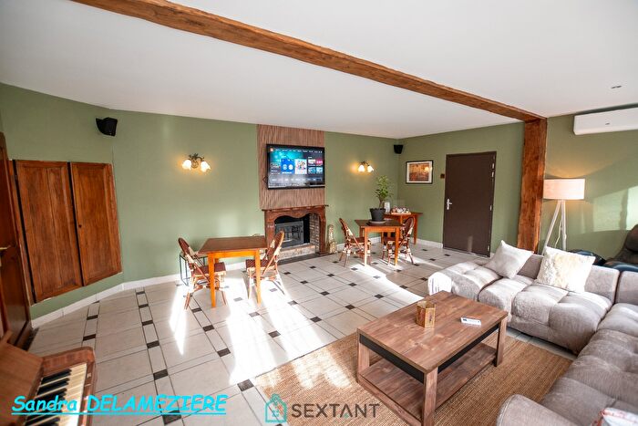 Maison à vendre - Poix-de-Picardie - 10 pièces - 6 chambres