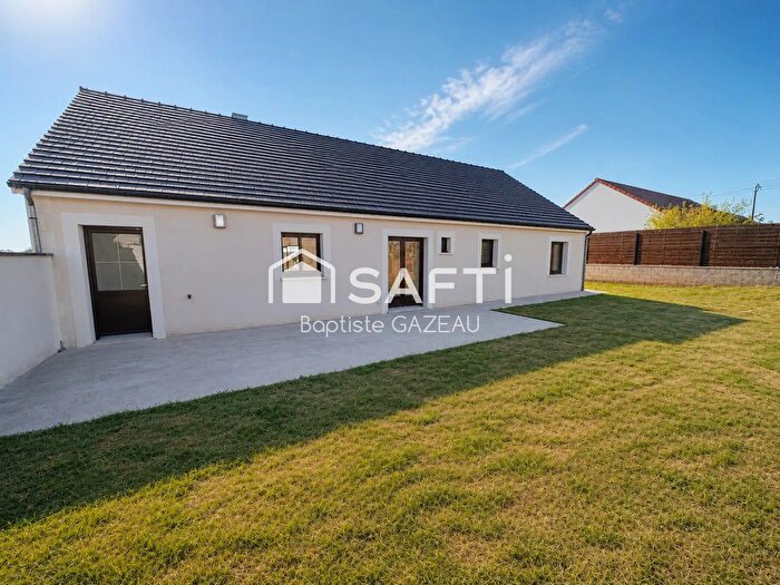 Bourges, Asnières : Maison 4 pièces à vendre