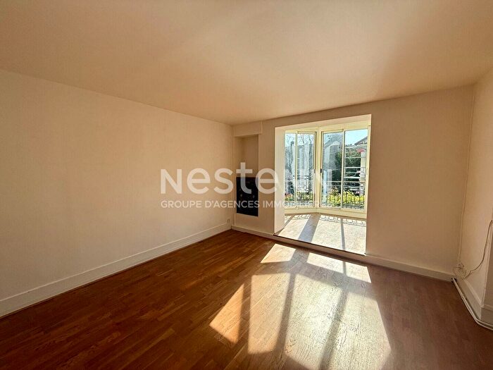 Appartement à louer - Centre, Saint-Cloud - 3 pièces - 2 chambres