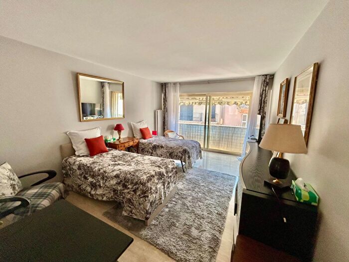 Appartement 2 pièces à vendre à Cannes, Centre-ville