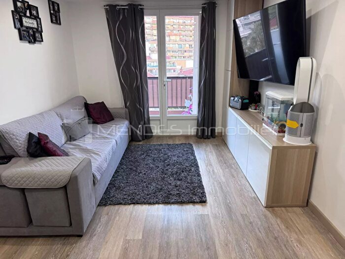 Appartement à vendre - Menton, Hôtel de Ville, Vieille Ville, Musée, Madone, Carnolès - 3 pièces - 2 chambres