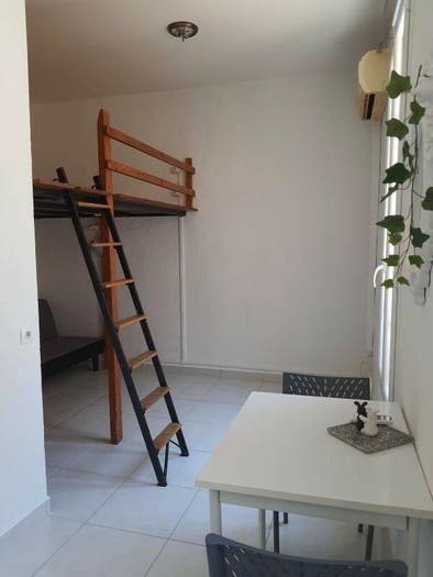 Appartement 1 pièce à louer à Parc Impérial, Le Piol, Nice