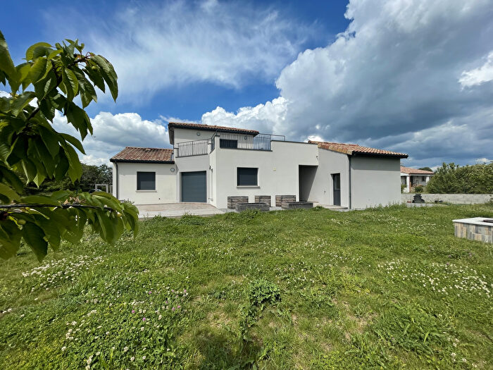 Maison 4 pièces à louer à Saint-Maurice-d'Ardèche