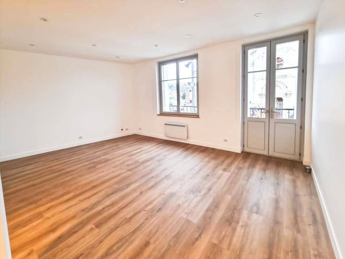 Centre Historique, Moissac : Appartement 4 pièces à louer