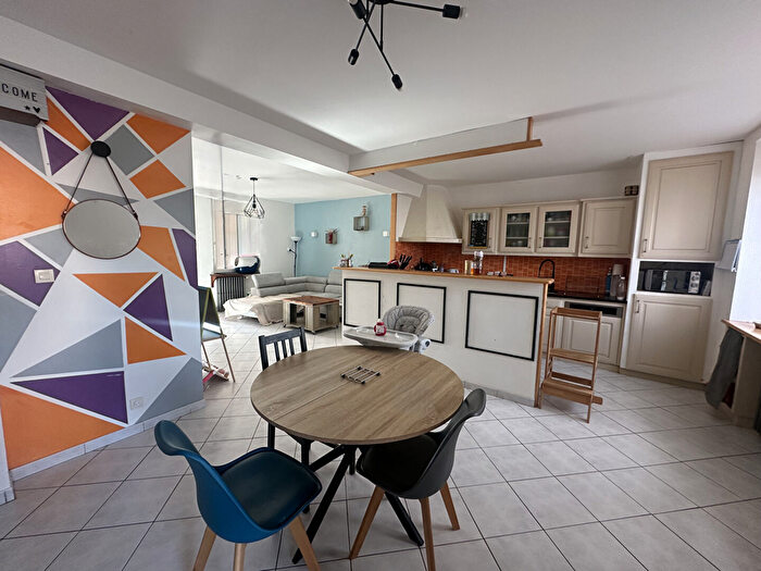 Appartement 5 pièces à Plouvien, à vendre