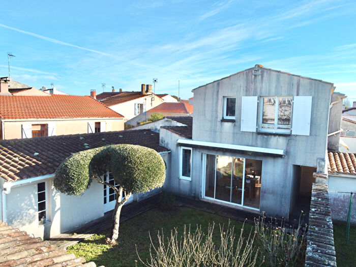 Maison à vendre - Le Château-dOléron - 7 pièces - 4 chambres