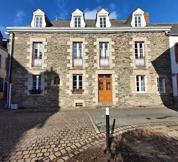 Maison à vendre - Ploërmel - 10 pièces - 7 chambres