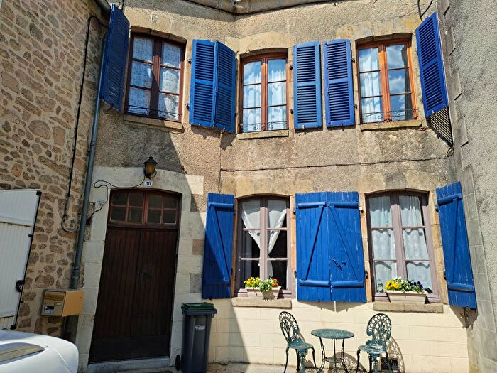 Maison 5 pièces à Saint-Sulpice-les-Feuilles, à vendre