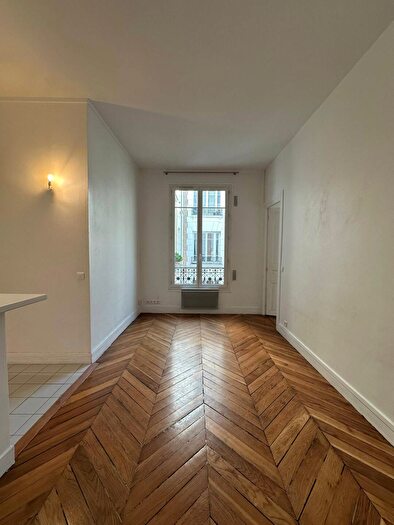 Appartement à louer - Saint Merri, Paris ème arrondissement - 2 pièces - 1 chambre