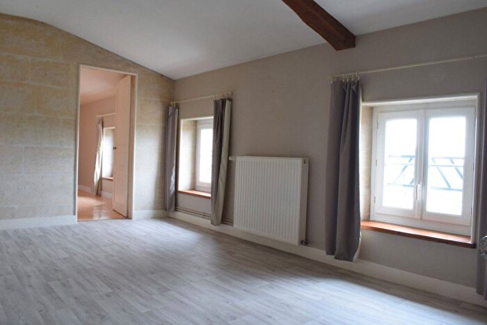 Appartement à louer - La Crèche - 4 pièces - 2 chambres