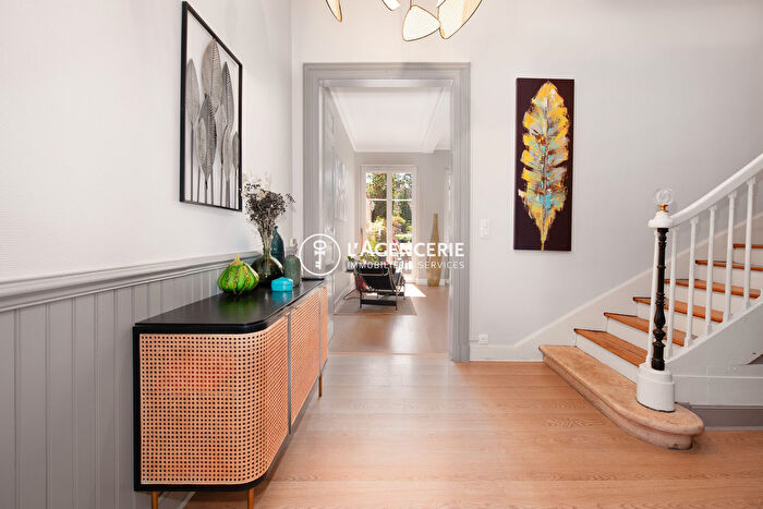 Maison à vendre - Albi - 9 pièces - 5 chambres