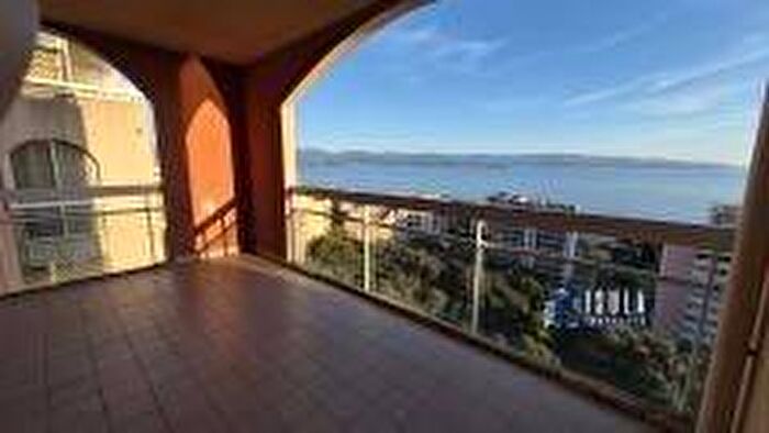 Appartement à louer - Ajaccio - 3 pièces - 2 chambres