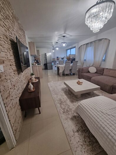 Appartement à vendre - Vénissieux, Léo Lagrange, Louis Pergaud - 3 pièces - 2 chambres