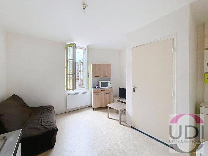 Appartement à louer - Centre Ville, Guéret - 2 pièces - 1 chambre