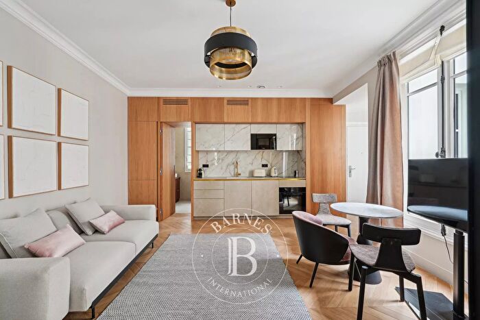 Appartement à louer - Paris e , Saint-Germain des Près - 2 pièces - 1 chambre