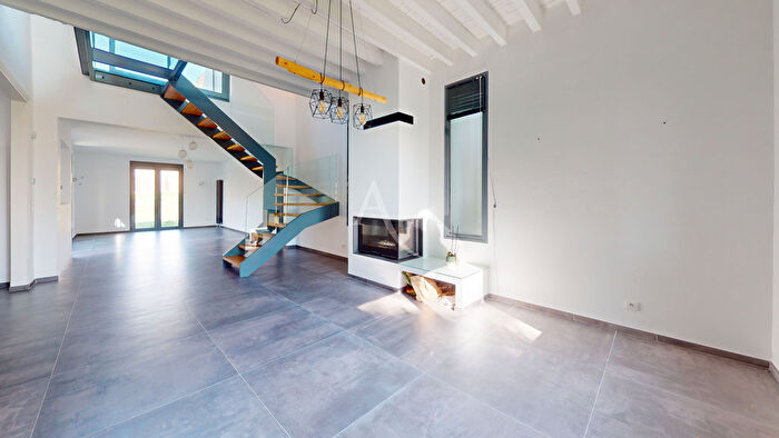 Maison à vendre - Le Mesnil-le-Roi - 7 pièces - 4 chambres