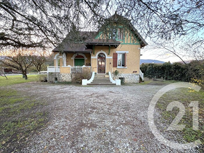 Maison à louer - Vallières - 5 pièces - 4 chambres