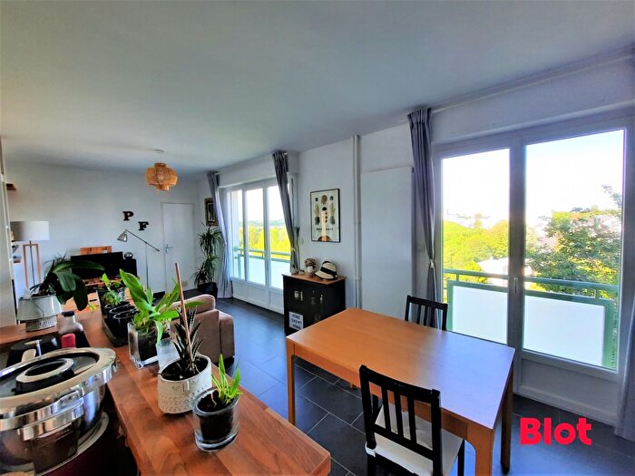 Appartement à vendre - Quartiers Nord-Ouest, Saint-Martin - 3 pièces - 2 chambres