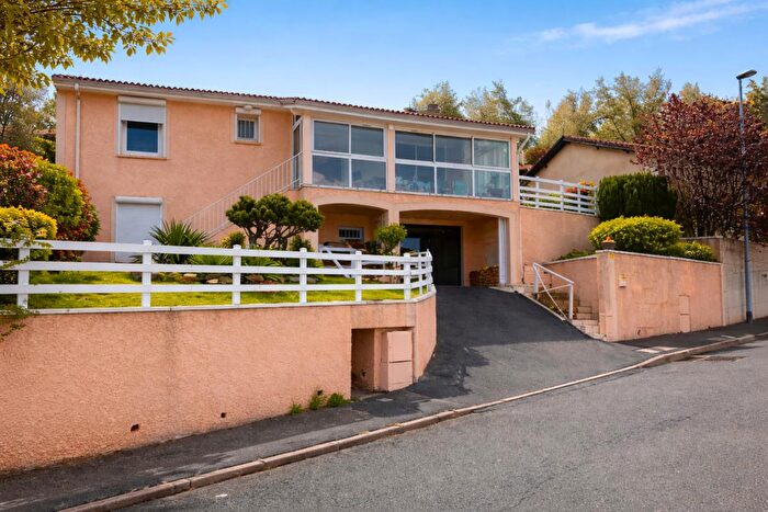 Maison à vendre - Saint-Étienne, Terrenoire - 5 pièces - 4 chambres