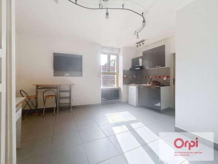 Appartement à louer - Ville Gozet, Montluçon - 1 pièce