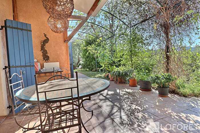 Maison à vendre - Collobrières - 6 pièces - 4 chambres