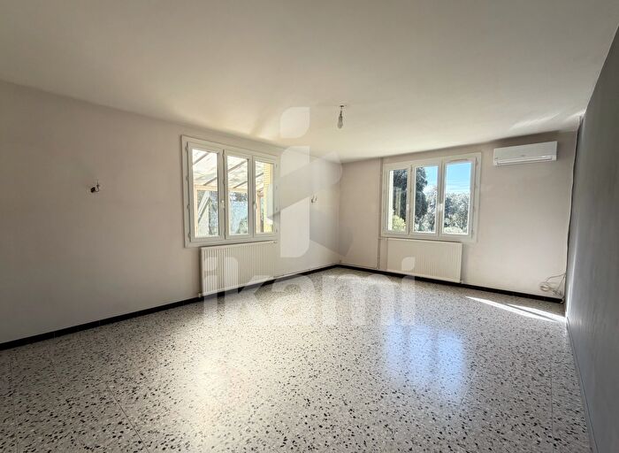 Maison à vendre - Orange, Colline, Etang - 4 pièces - 3 chambres