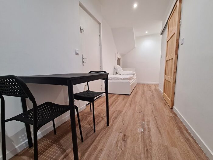 Appartement 1 pièce à louer - Marseille 10ème, Menpenti