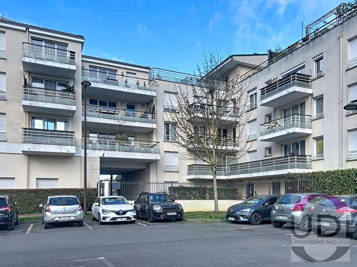 Appartement à vendre - Corbeil-Essonnes, Pressoir, Prompt - 2 pièces - 1 chambre