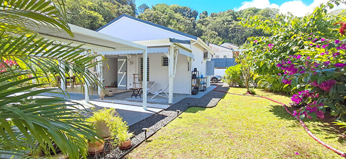 Petit-Bourg : Maison 4 pièces à vendre