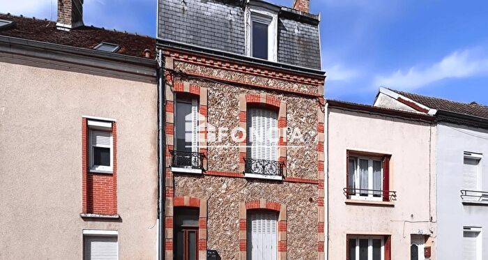 Maison 6 pièces à Montmirail, à vendre