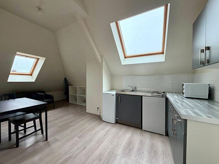 Appartement à louer - Saint Martin, Troyes - 2 pièces - 1 chambre