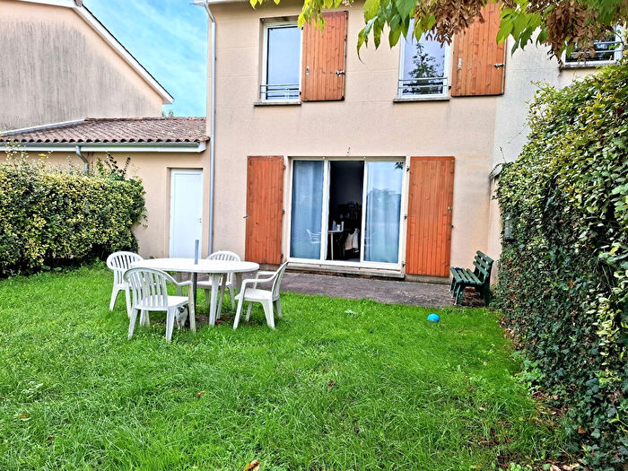 Maison à vendre - Saint-Jean-dAngély - 4 pièces - 3 chambres