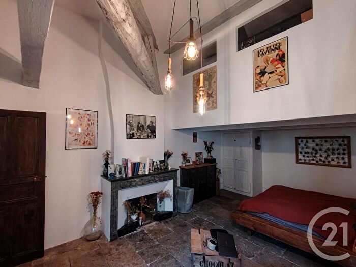 Appartement 3 pièces à Nîmes, Ecusson, Arènes, à vendre