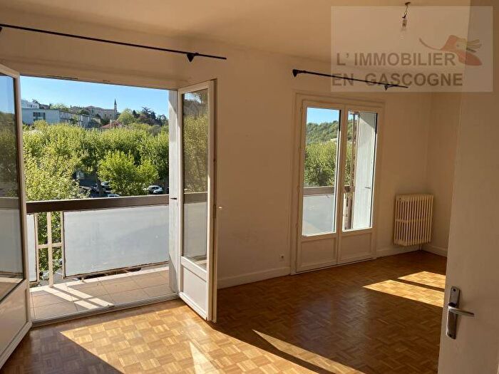 Appartement à louer - Auch - 4 pièces - 3 chambres