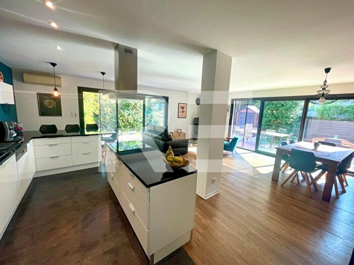 Maison à vendre - Nîmes, Camplanier, Cigale, Bois des Esprisses - 5 pièces - 3 chambres